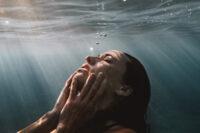 5 Tips On What To Wear For Your Underwater Photo Session - Sea Level ...